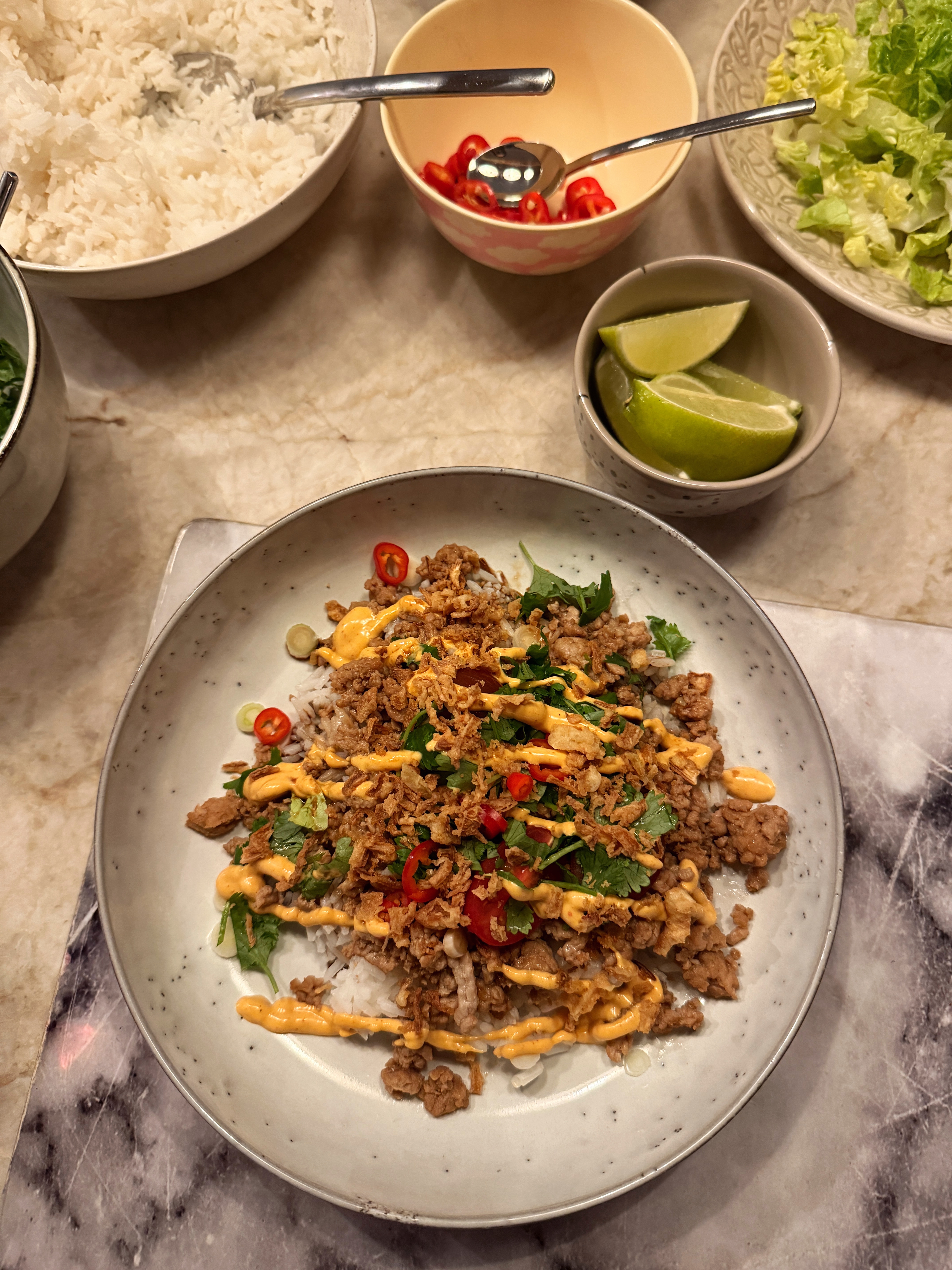 Vietnamesisk kyckling bowl | Paula Rosas blogg