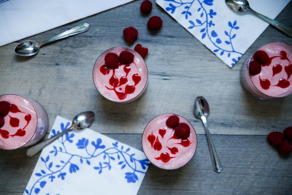 Bavarian Raspberry Cream av Julia Child | Fredriks Fika