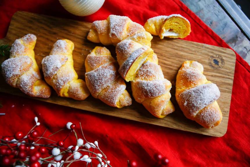 Gifflar med saffran och vit choklad | Fredriks Fika