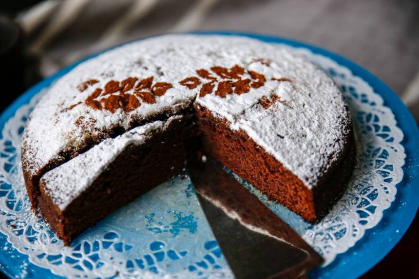 Chokladkaka – Riktigt saftig och smakrik! | Fredriks Fika