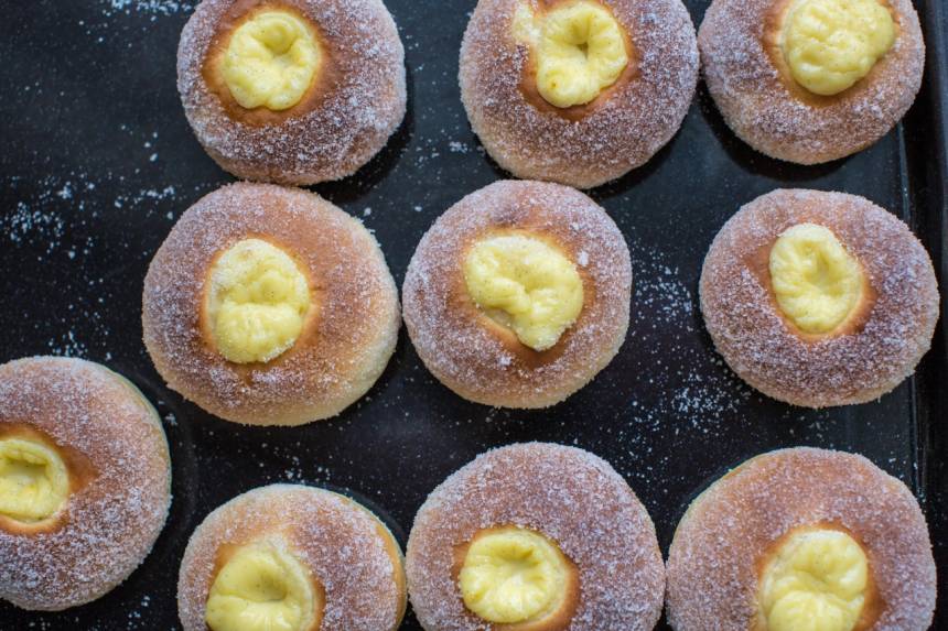 Bullar med vaniljkräm – Solskensbullar | Fredriks Fika