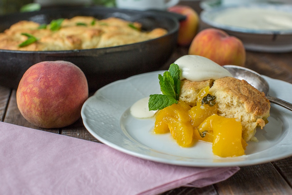 Paj med persika – Peach cobbler | Fredriks Fika