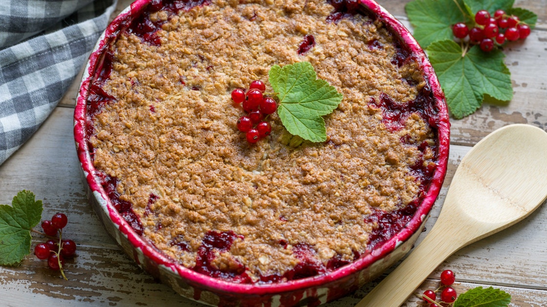 Knäckig paj med röda vinbär | Fredriks Fika