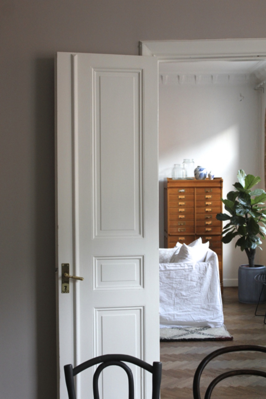 PEIGNOIR IN MY KITCHEN | Ulrika Randel