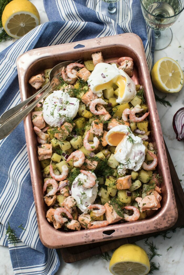 Pytt i panna med lax, och räkor - recept | Sandra Palmqvist