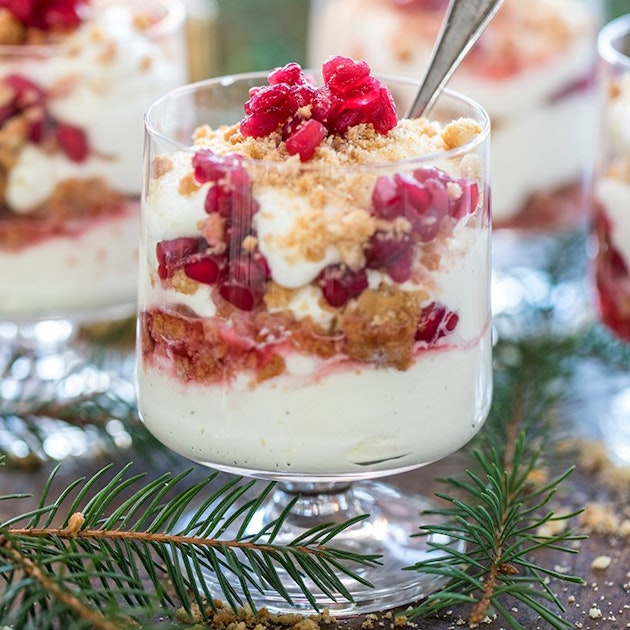 Enkel dessert - Cheesecake i glas med granatäpple | Sandra Palmqvist